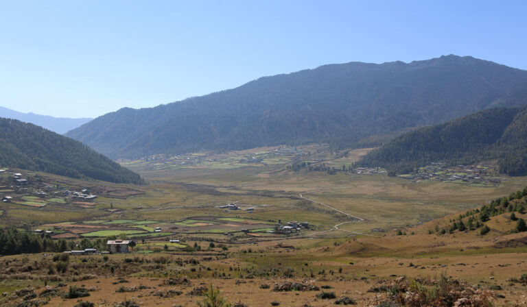 Phobjikha valley - Bhutan Travel Experts